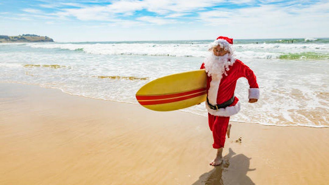 Get Chrissy Pics with Salty Santa at Freshwater - Northern Beaches Living