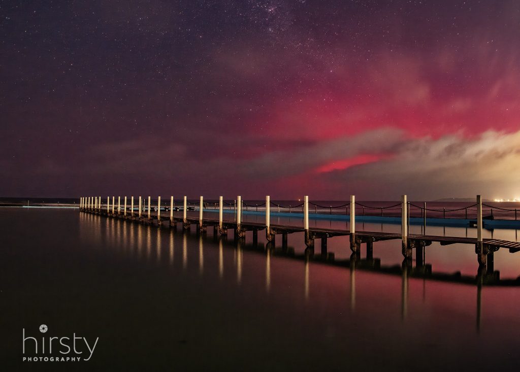 Local Photographer Captures Rare Aurora Lights Over Narrabeen ...