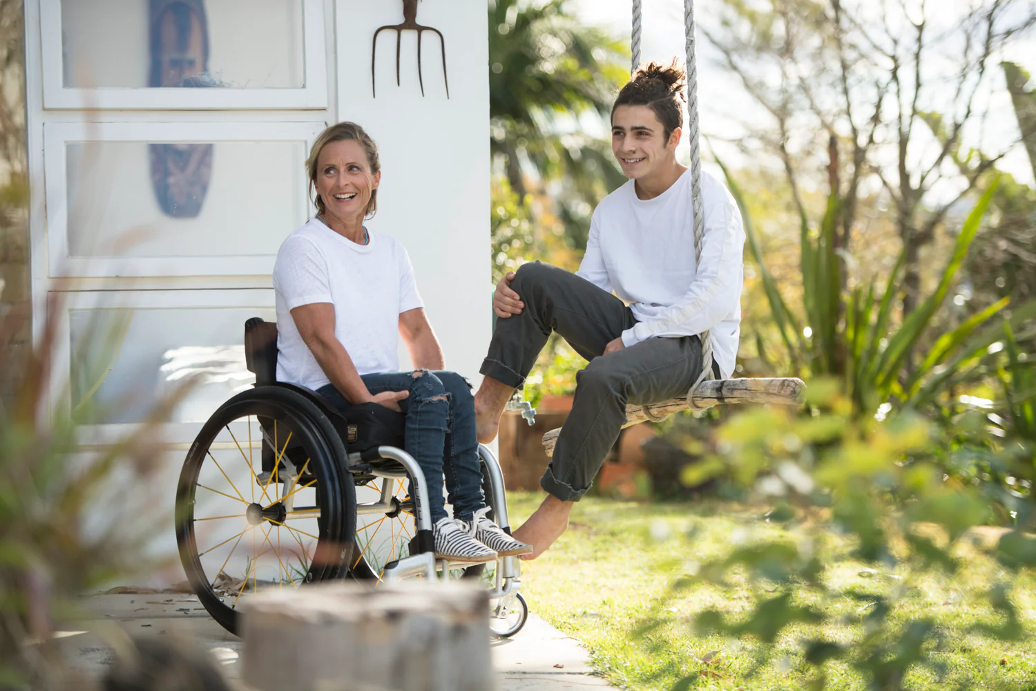 Sam Bloom Opens Her Newport Home for 2-Day Christmas Market!