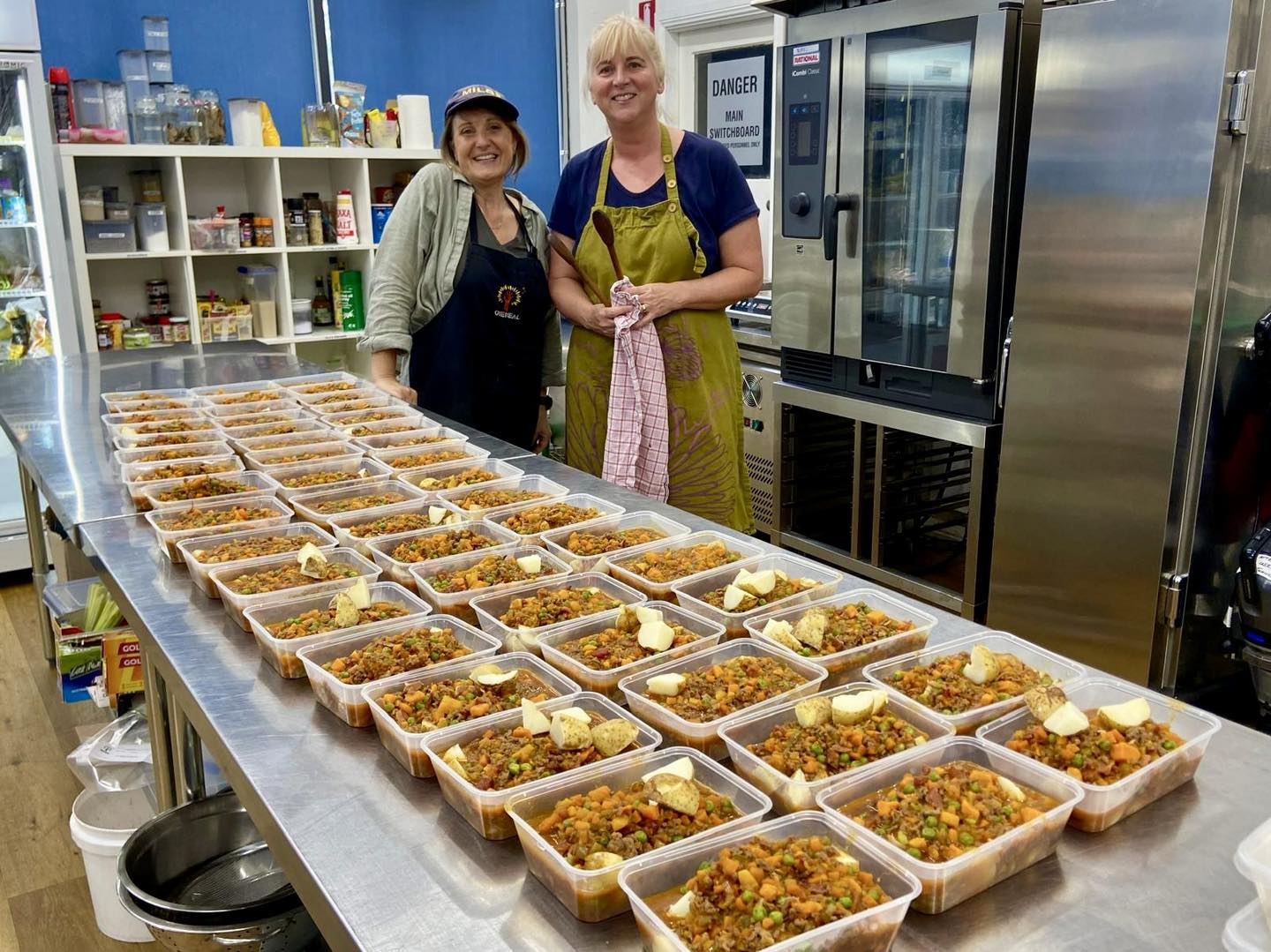 Nagi From RecipeTin Eats Serves Up Real Change On The Beaches ...